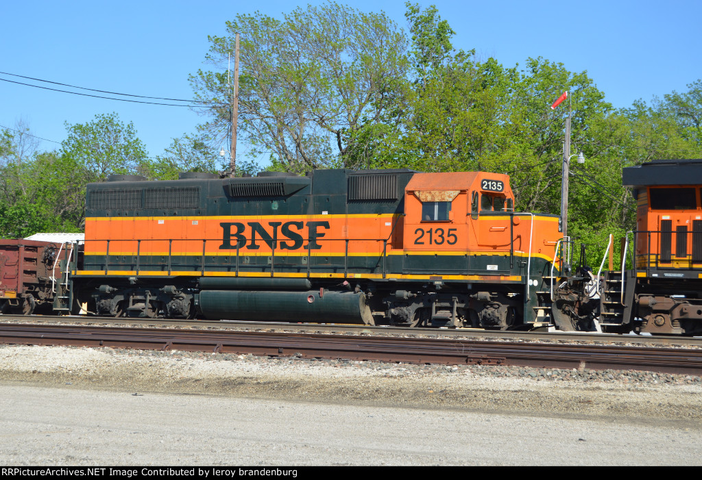 BNSF 2135 with a rebuilt rear section due to wreck damage